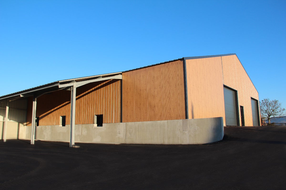 Bardage métallique effet bois | Joris Ide France