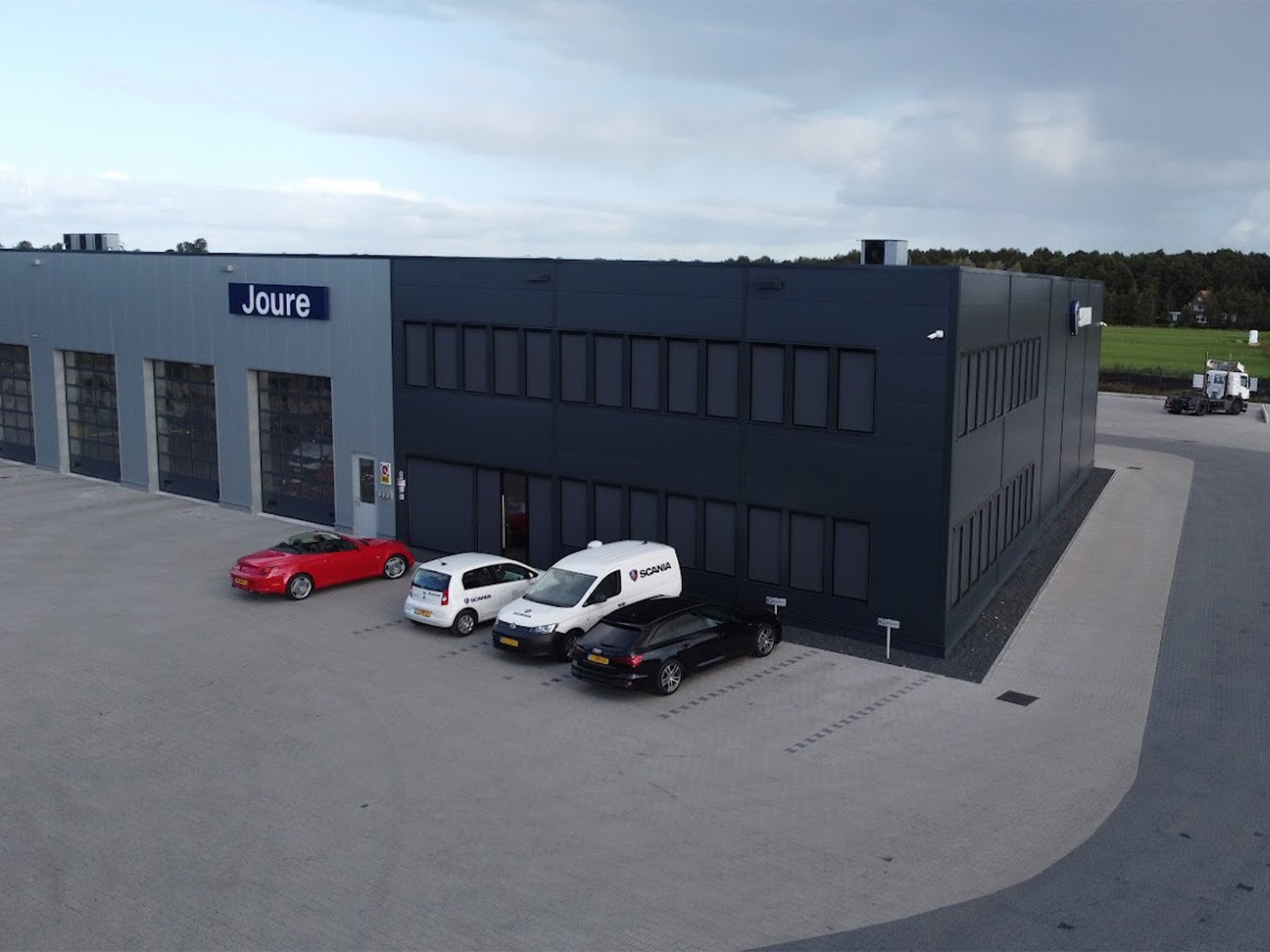 Scania truck garage | Joris Ide United Kingdom