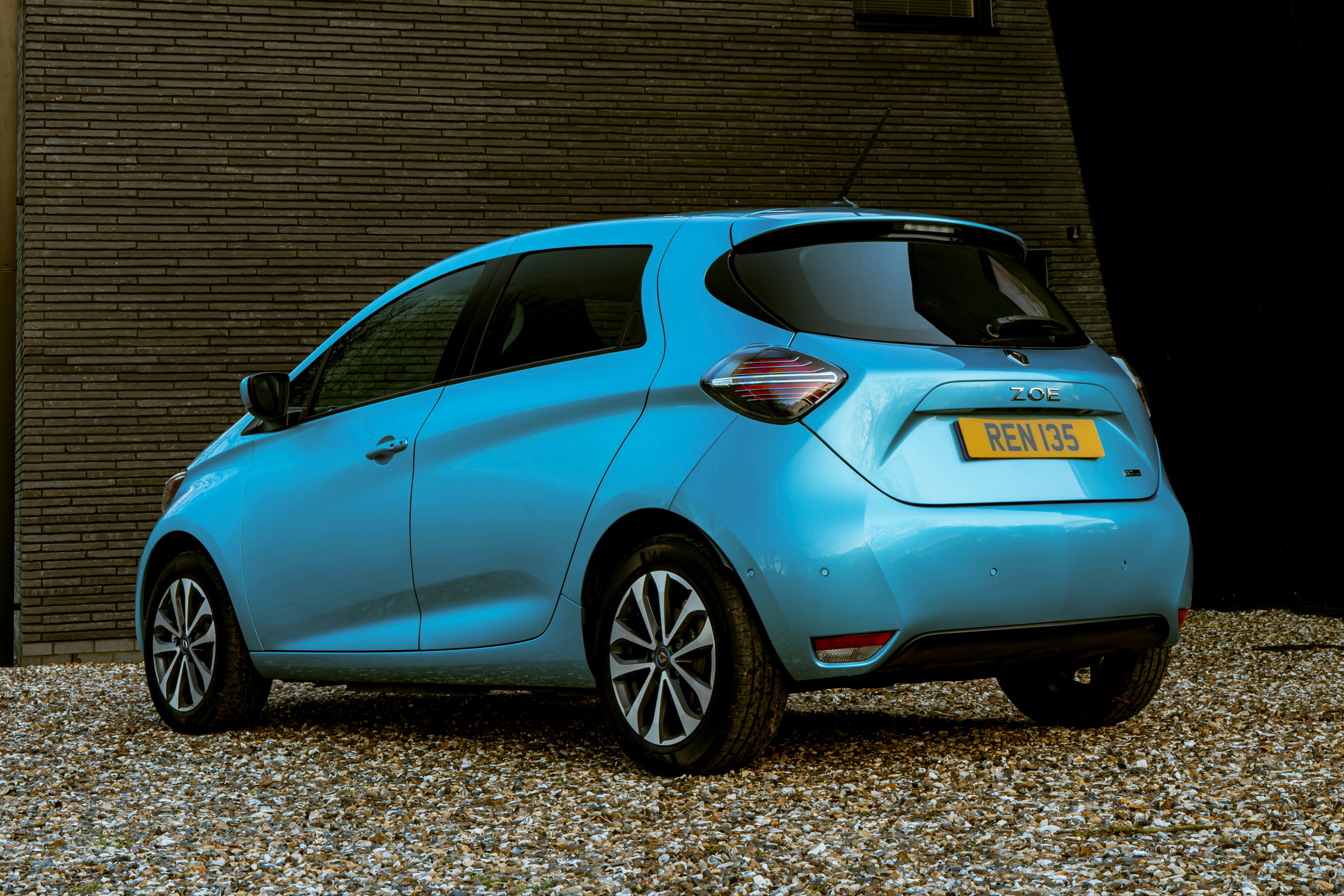 Renault Zoe Review | heycar