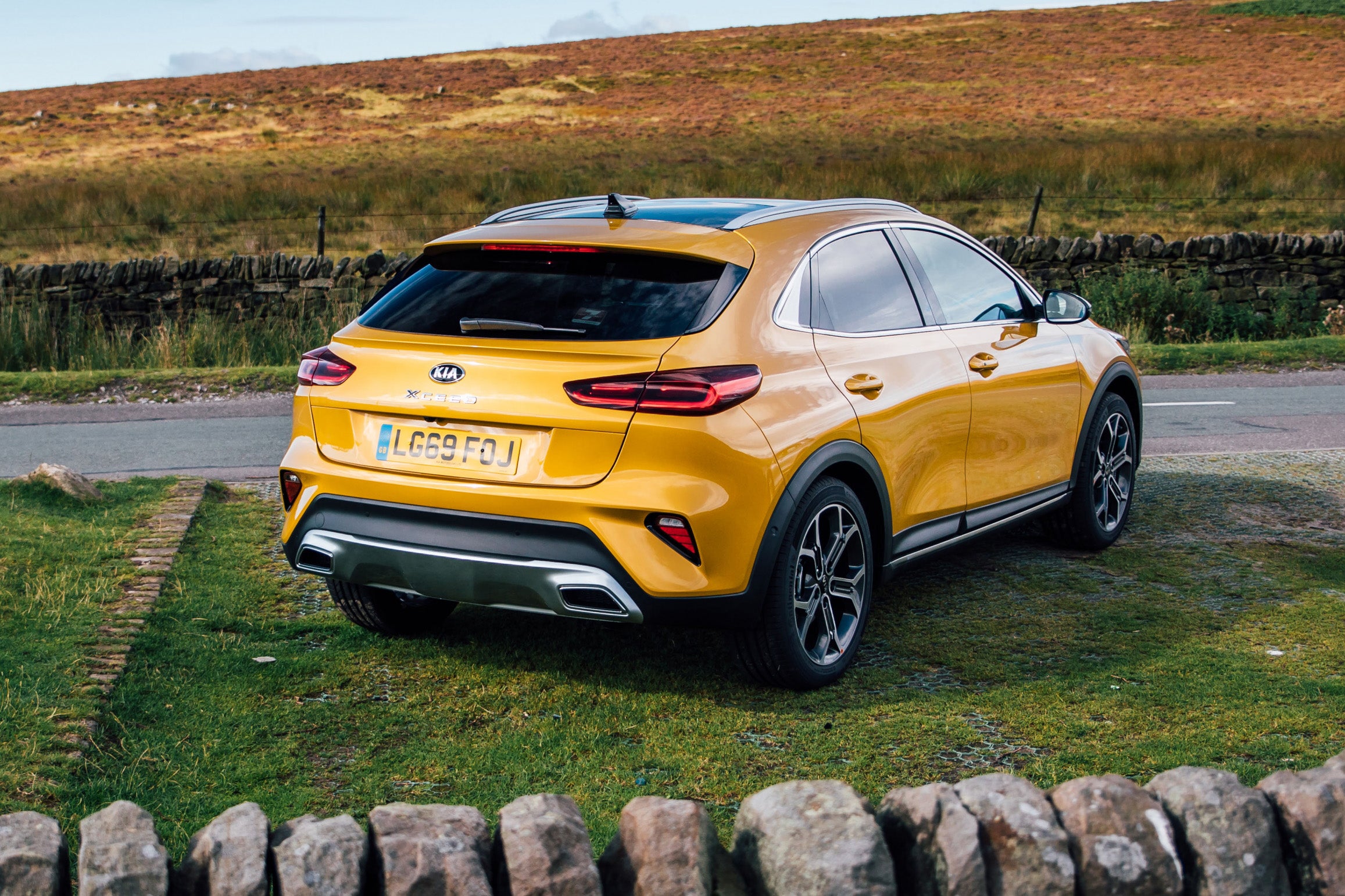 Kia XCeed Review | heycar