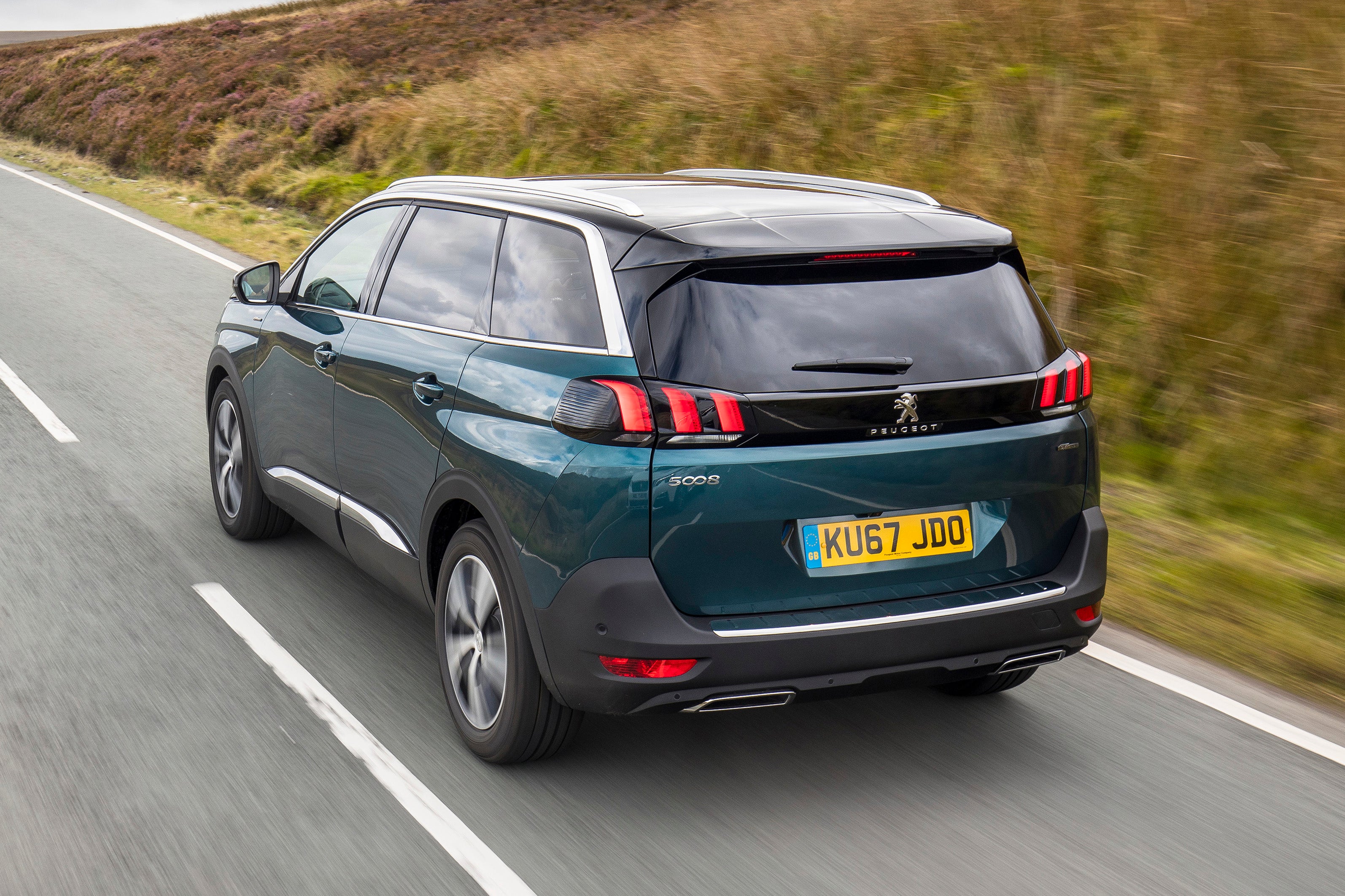 Peugeot 5008 Review | heycar