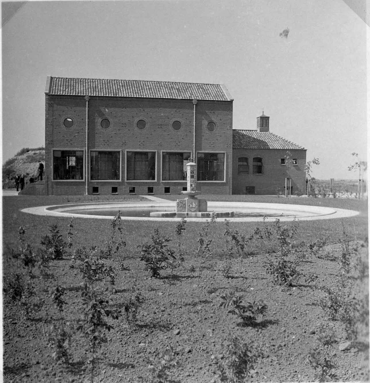 Overleven in oorlogstijd: Het verhaal van N.V. Waterleiding ...