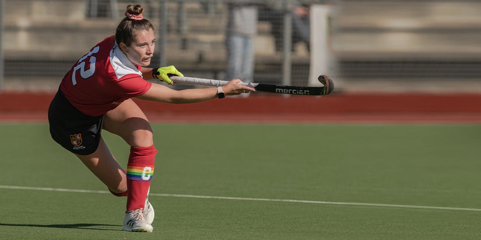News - Holcombe Coaches Joined At The Hip In Women's Play-Off Bid