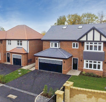 Downing Crowd | Bond Programme