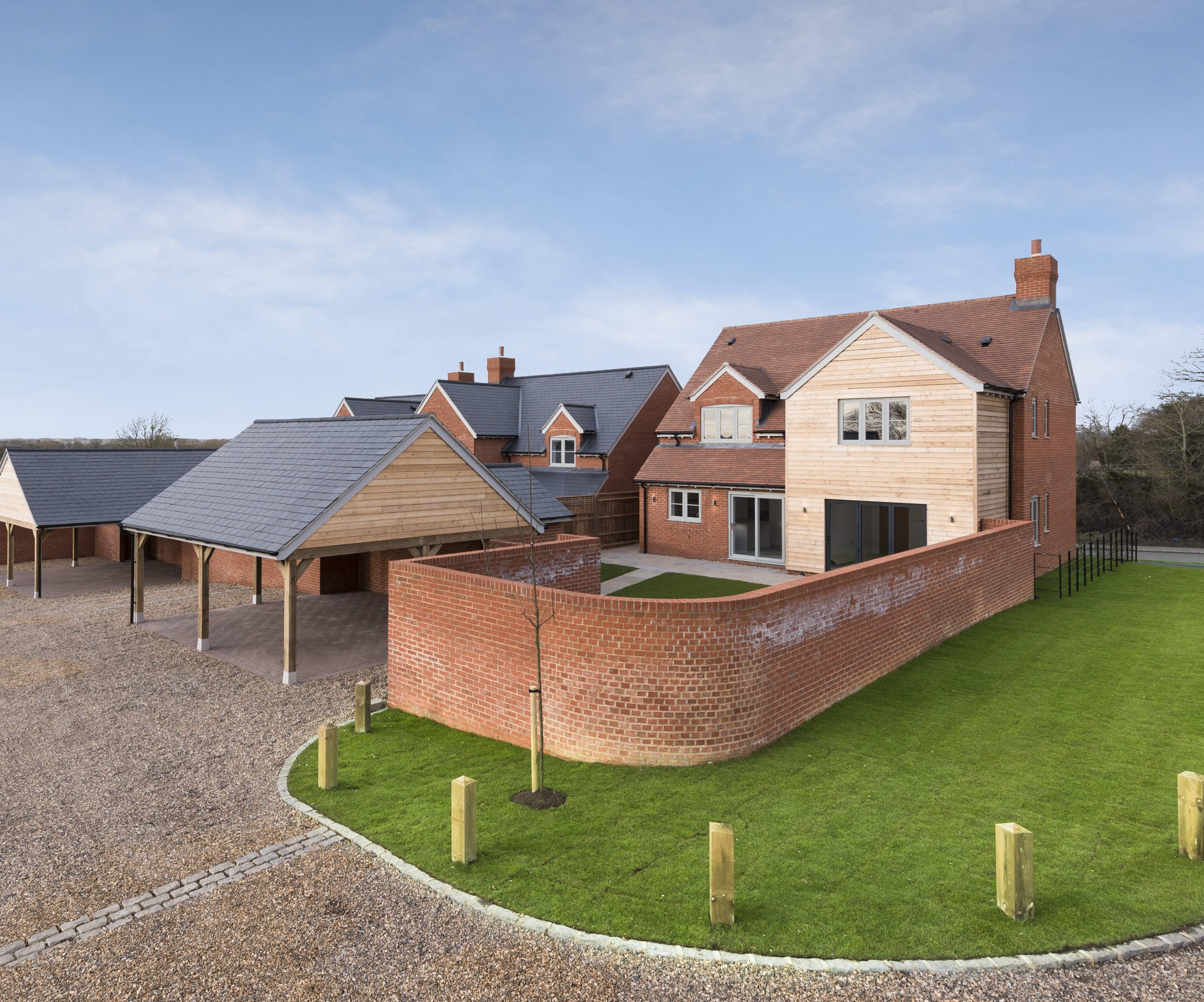 Downing Crowd | Bond Programme