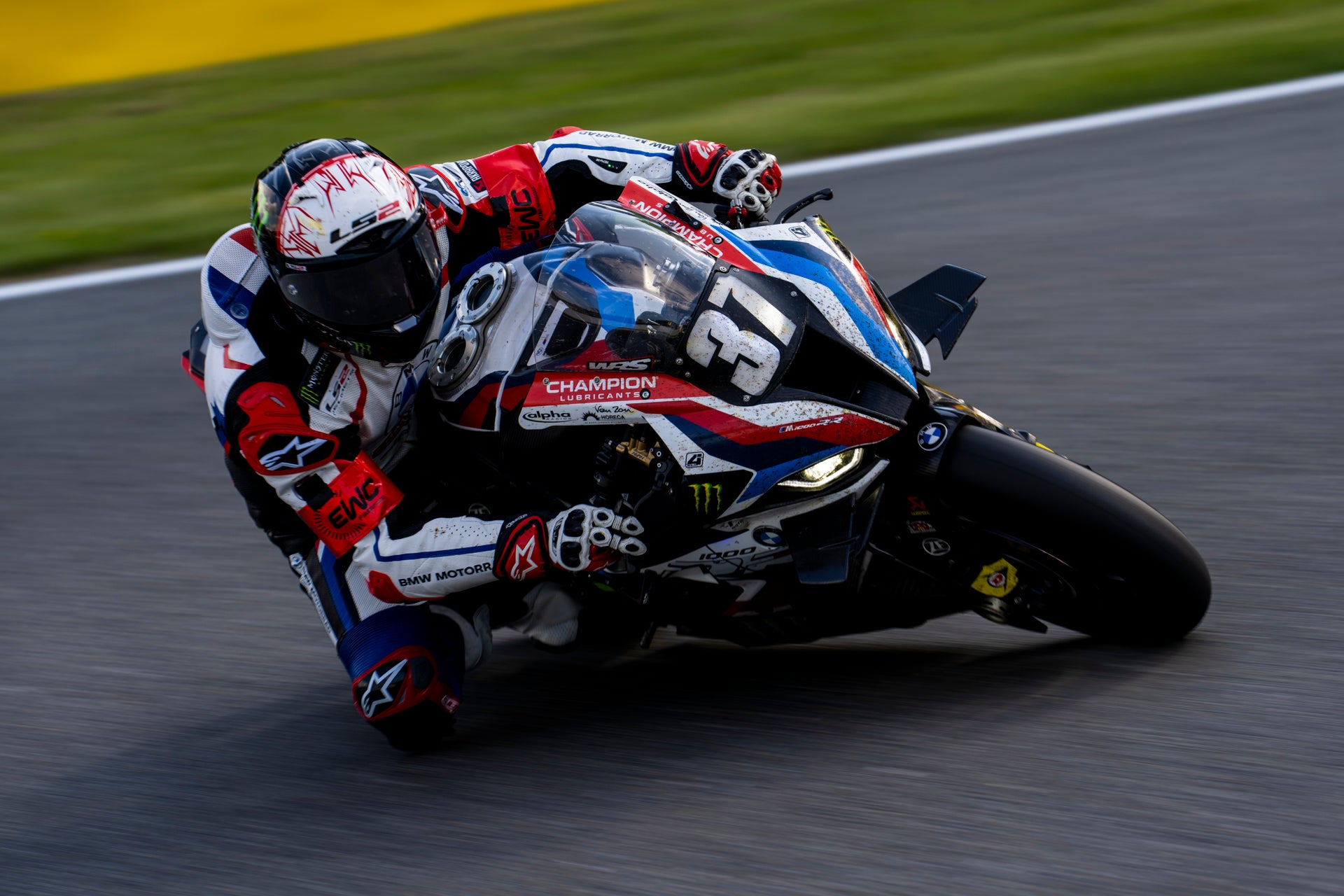 Race to road: New Champion range brings BMW Motorrad racing technology