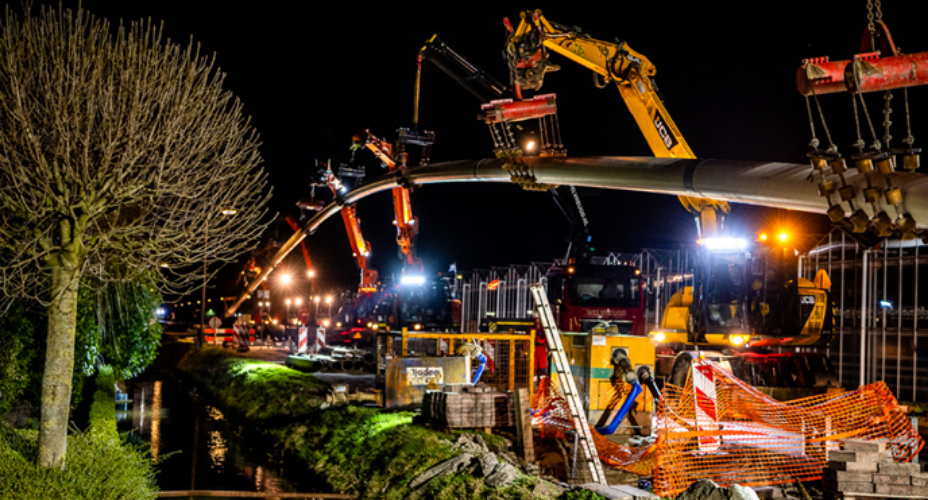 Drinkwaterleiding ingetrokken in gestuurde boring in Westland - Evides ...