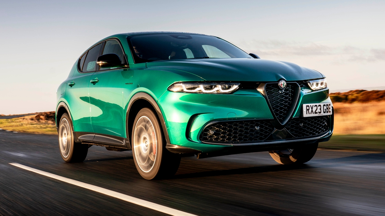 Alfa Romeo Tonale review 2025 | Motorpoint