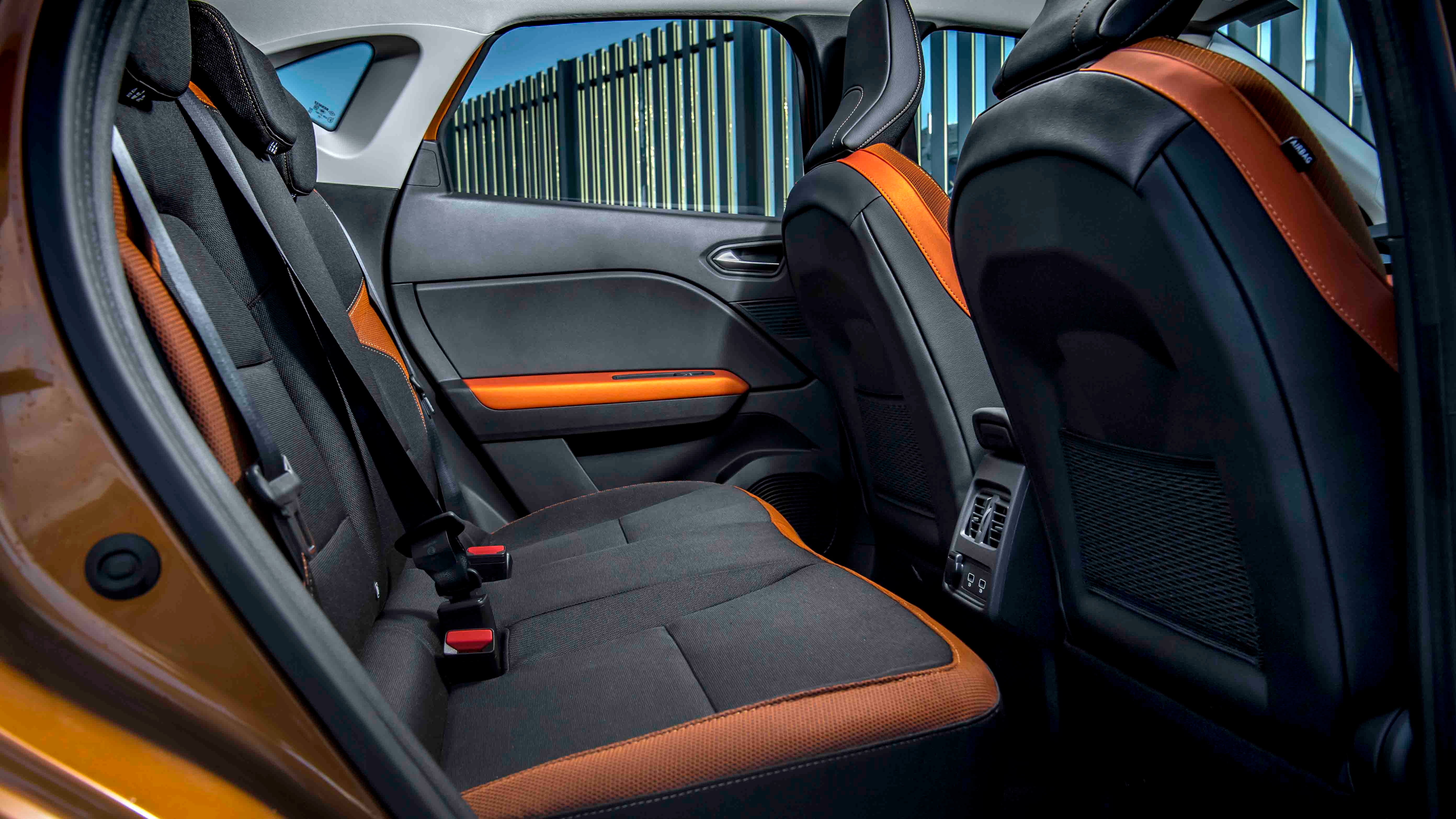 Renault Captur Review 2024 | Motorpoint