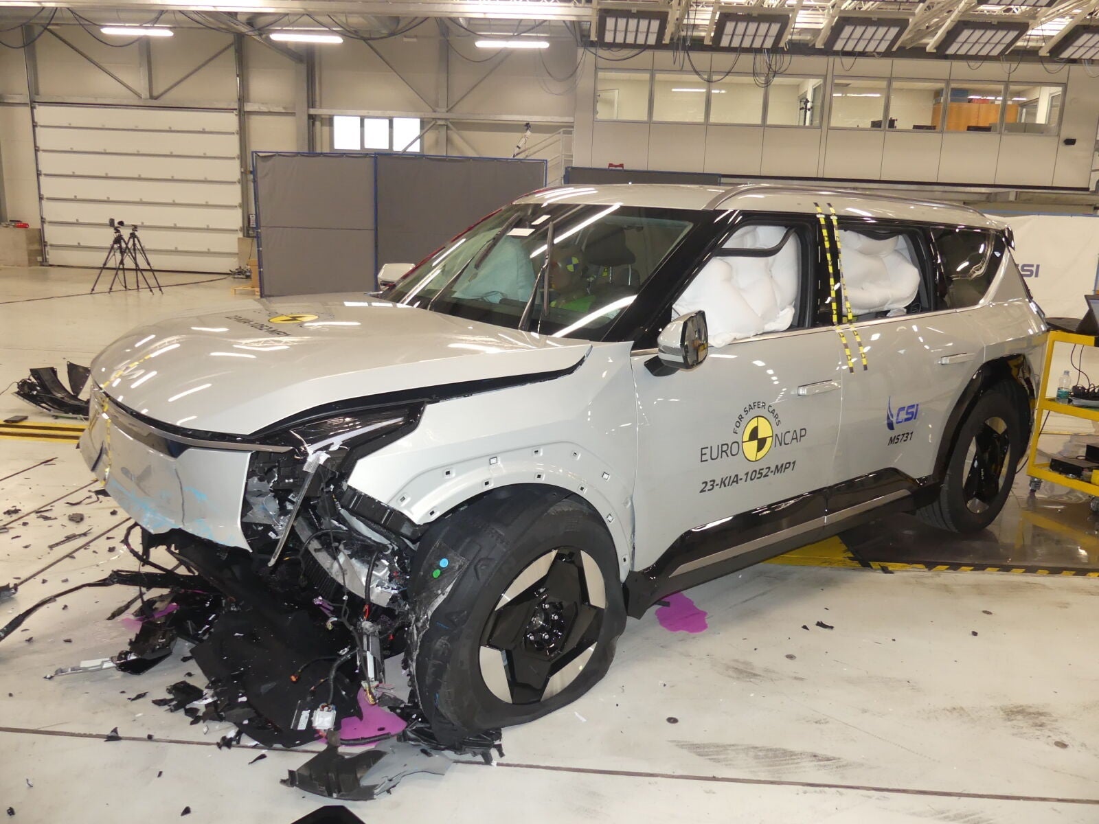 What is a Euro NCAP safety rating and how do you get 5 stars in a crash ...