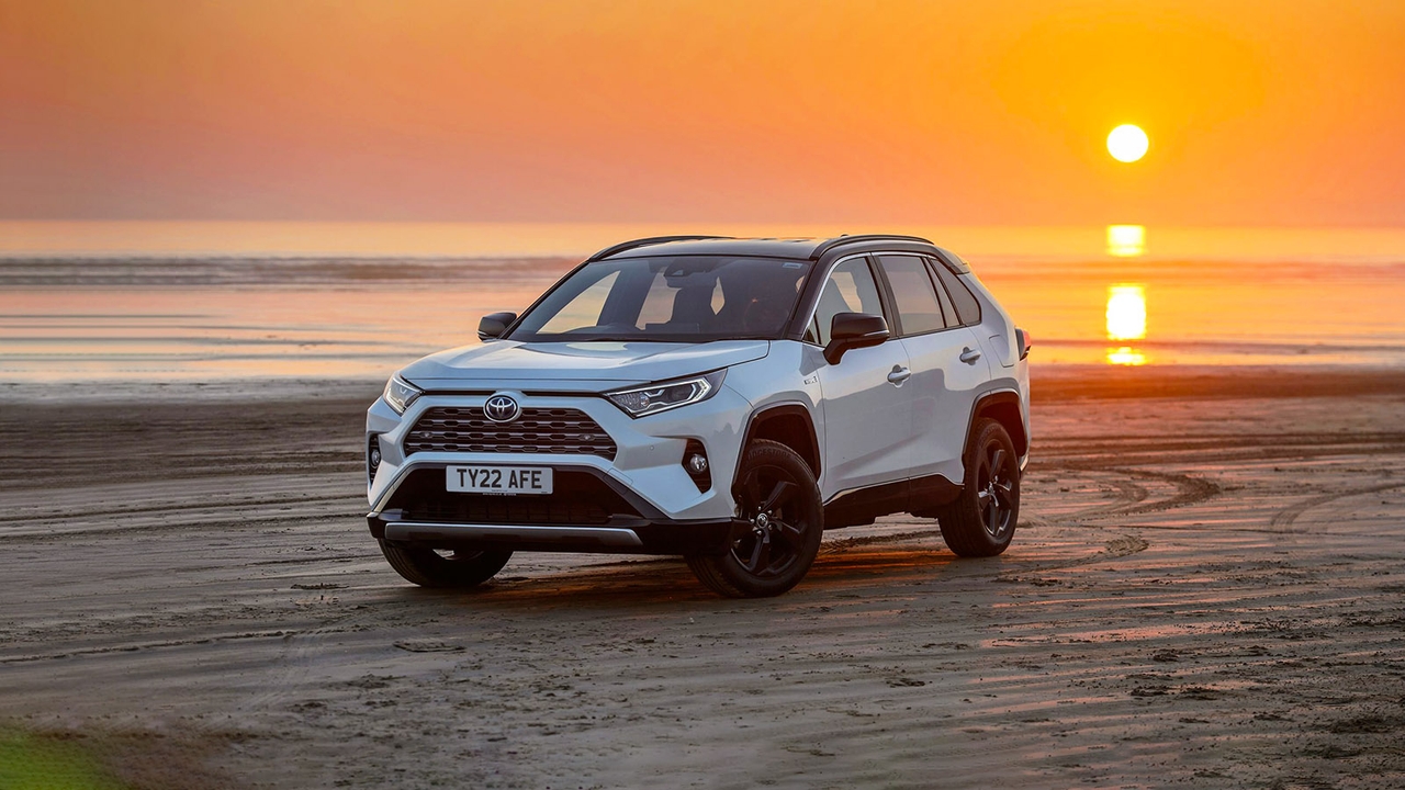 Best used hybrid SUVs on sale | Motorpoint