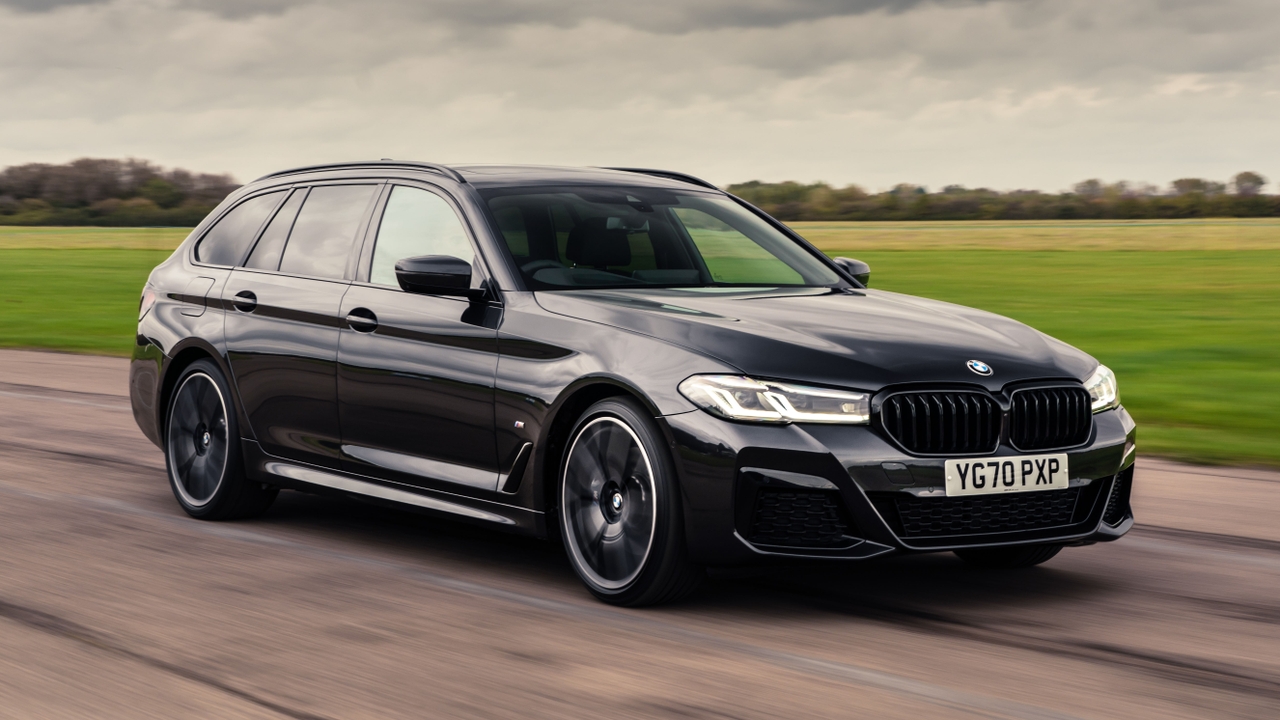 The best cars for long-distance driving | Motorpoint