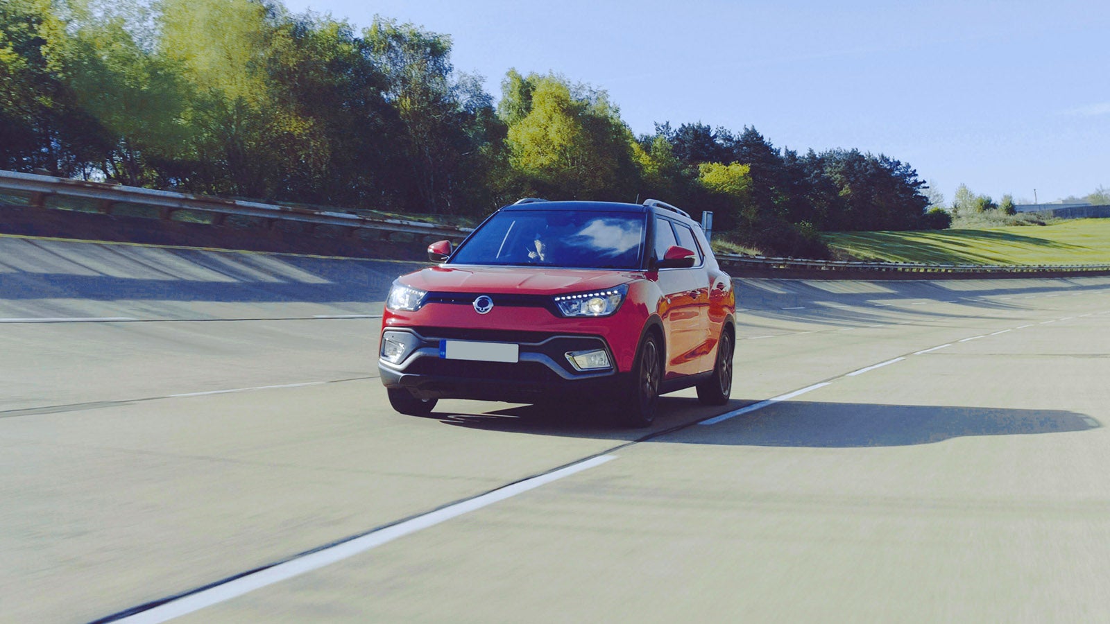 What is lane-keep assist? | Motorpoint