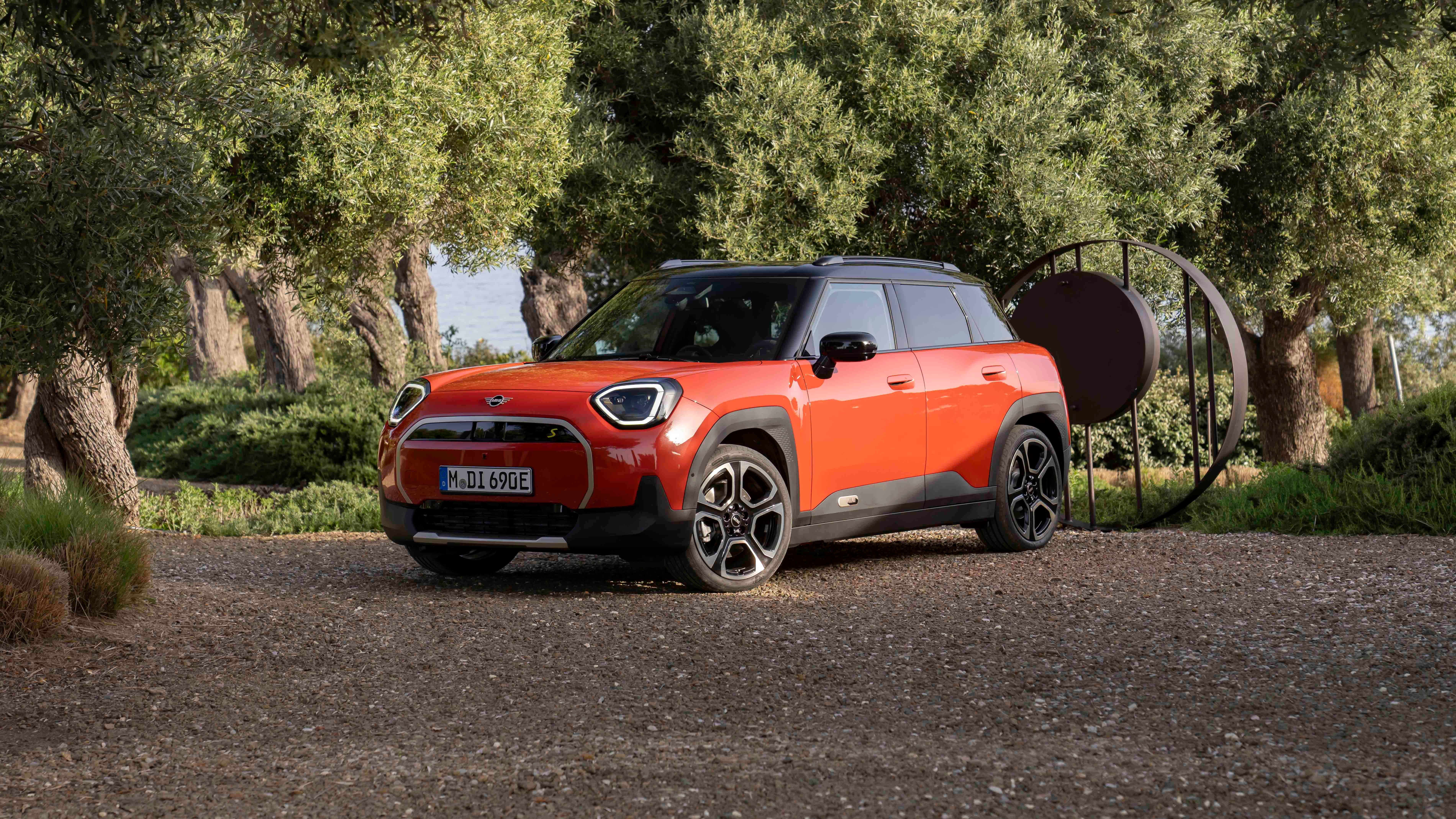 New Mini Aceman EV: price, specs and release date | Motorpoint