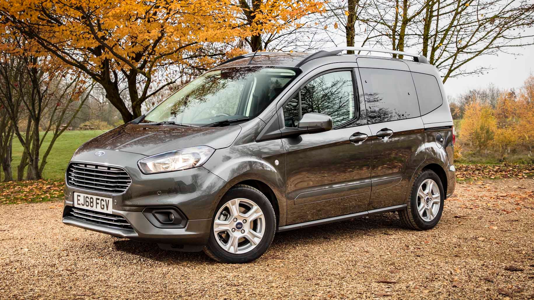 10 of the best cars with sliding doors | Motorpoint