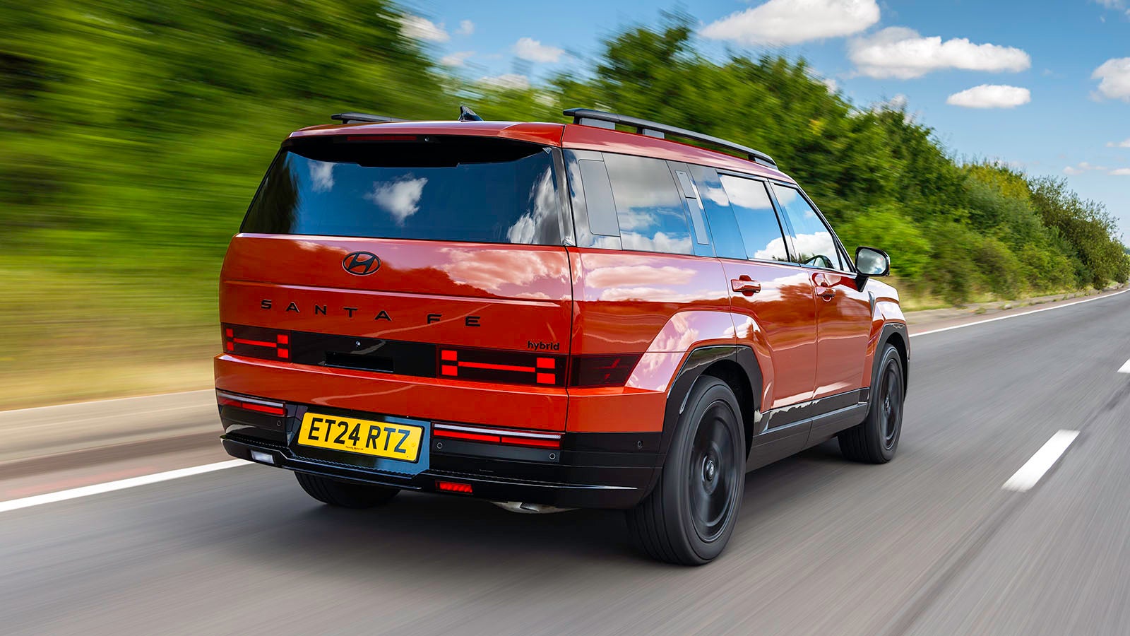 Hyundai Santa Fe review 2024 | Motorpoint