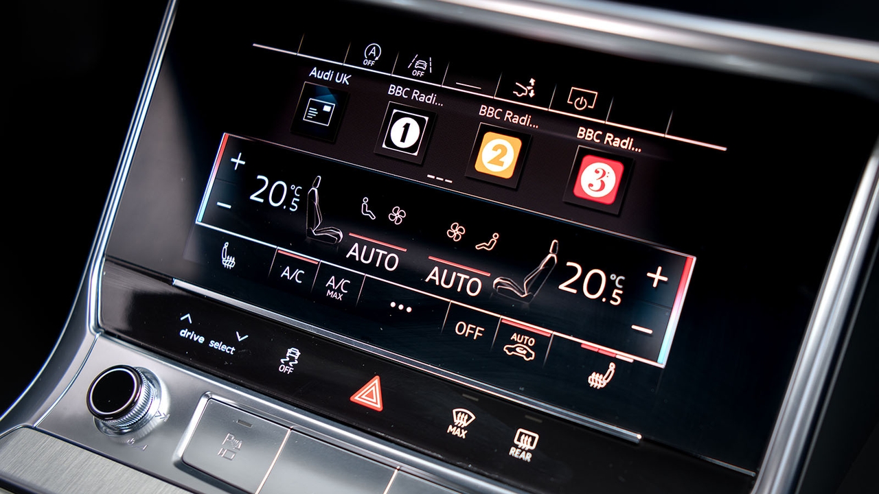Climate control vs air con – what's the difference? | Motorpoint