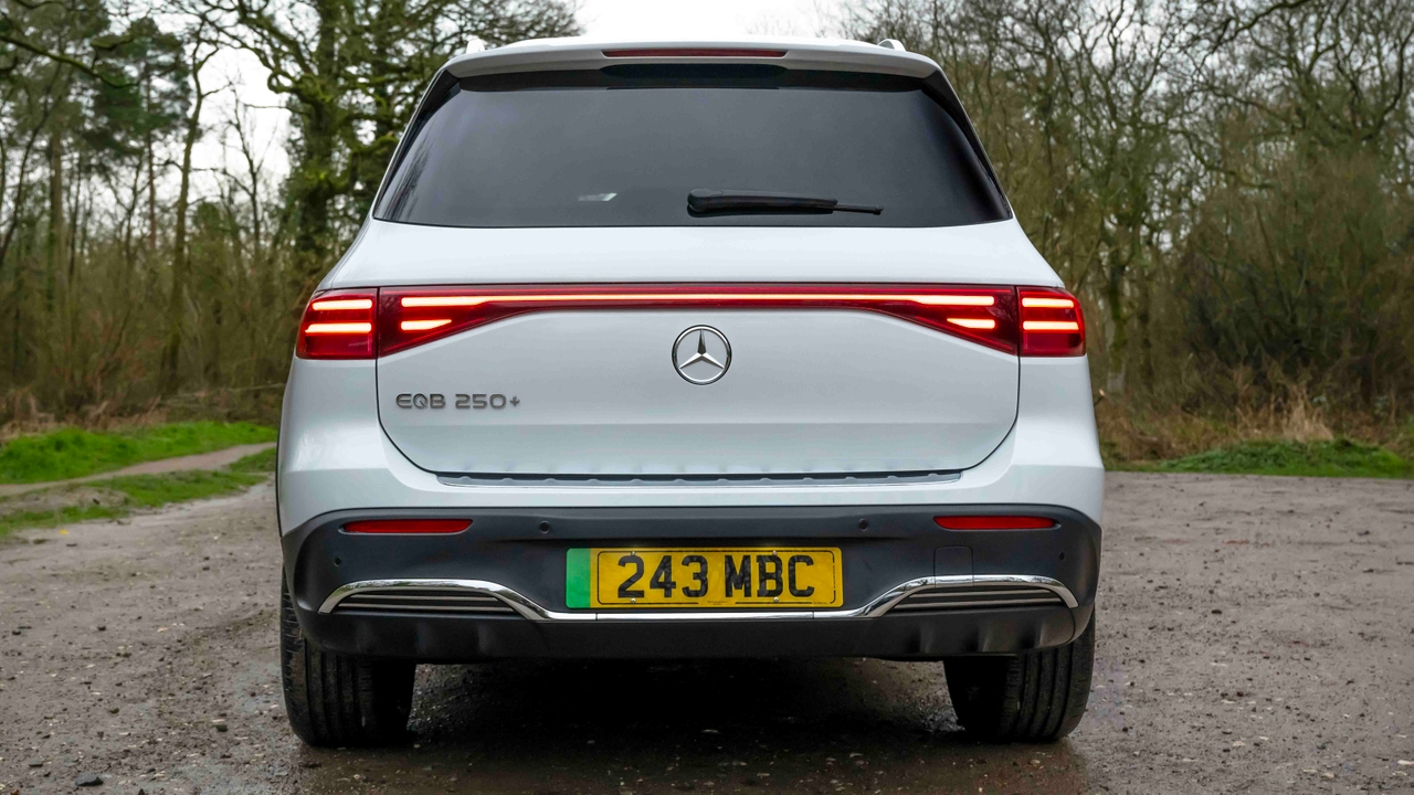 Mercedes EQB review 2025 | Motorpoint