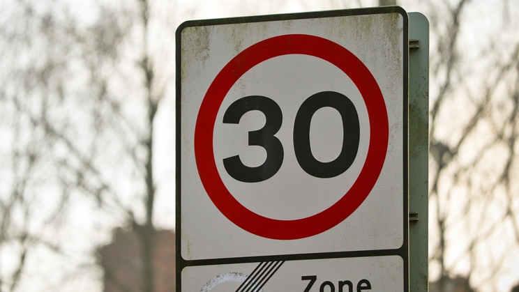 UK speed limit guide – all you need to know | Motorpoint