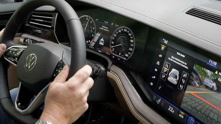 What is park assist and which cars have it? | Motorpoint