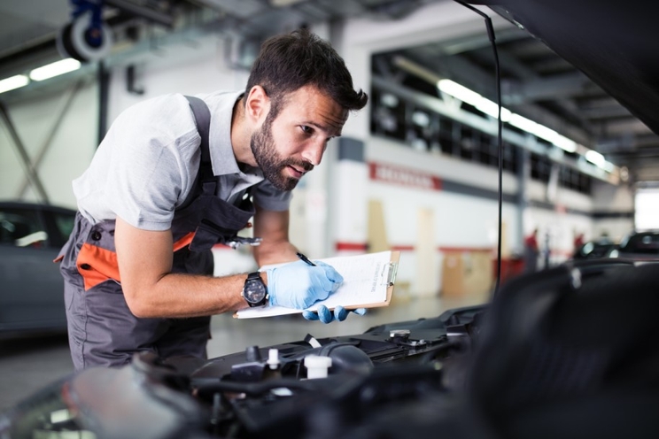 All you need to know about car servicing | Motorpoint