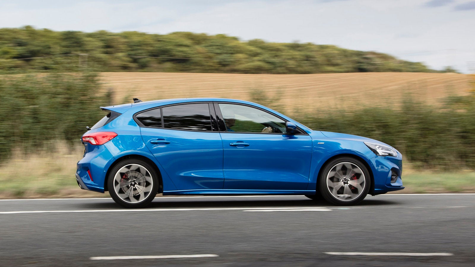 Ford Focus Review 2023 - the best family hatchback? | Motorpoint