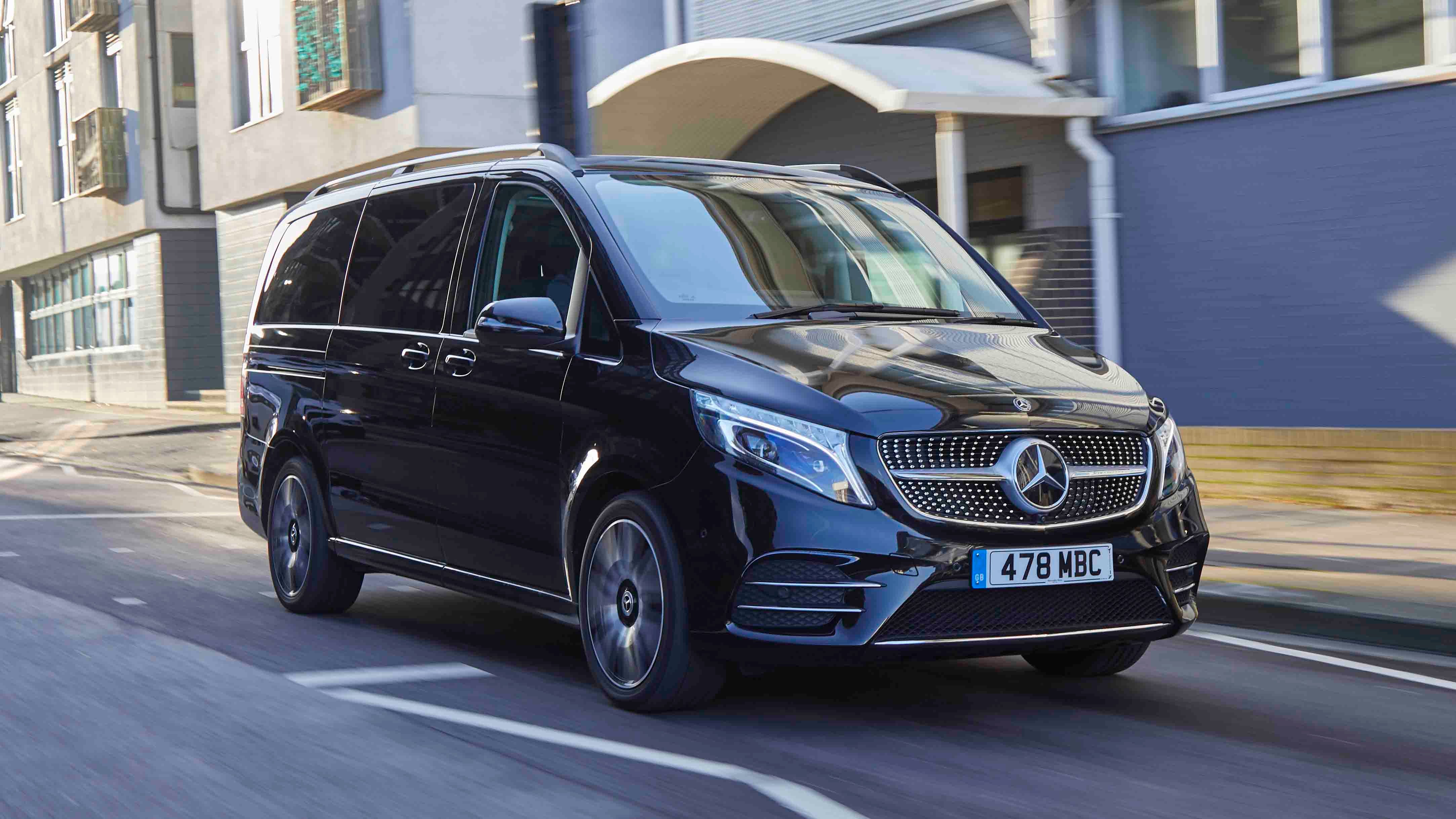 Mercedes SUV and car model range explained | Motorpoint