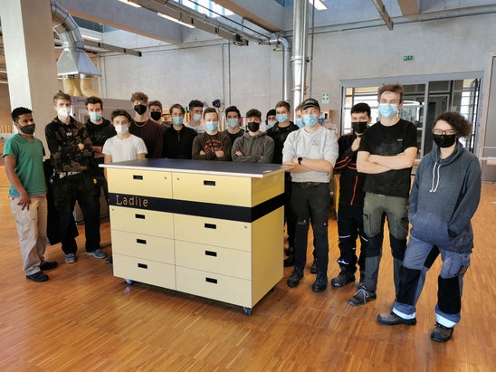 Tschuggmall beschenkt das Bürgerheim mit einem „Kastile“ | News