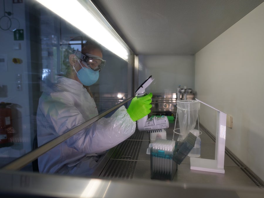 DKMS Life Science Lab is part of the worldwide DKMS family. | DKMS